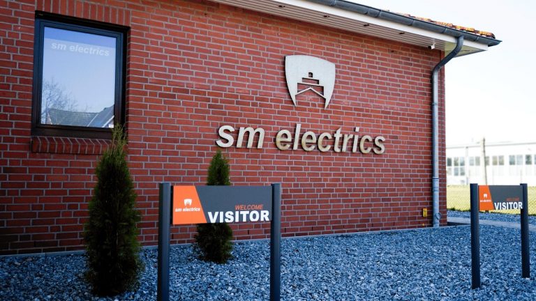 sm electrics - Ship Technology